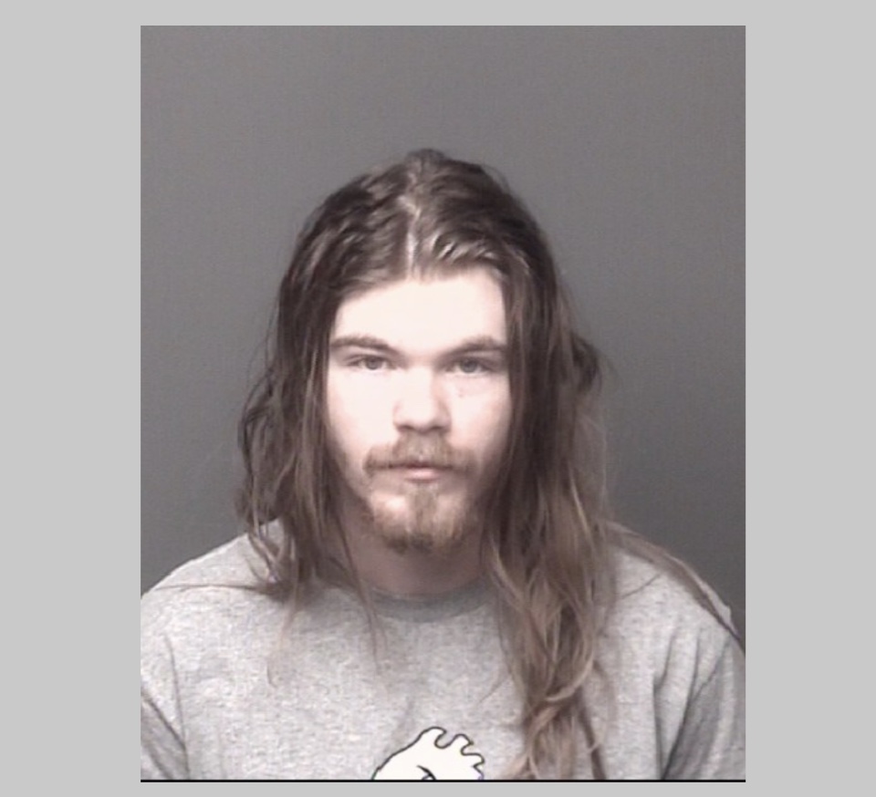 Man Arrested For Theft From A Motor Vehicle – Dubuque In Pursuit News